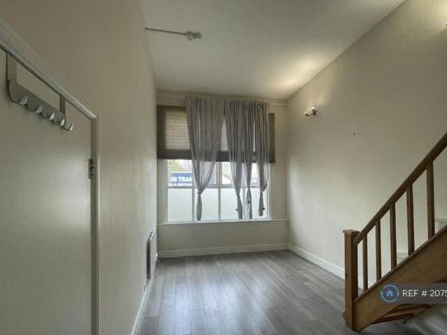Studio Flat For Rent In London