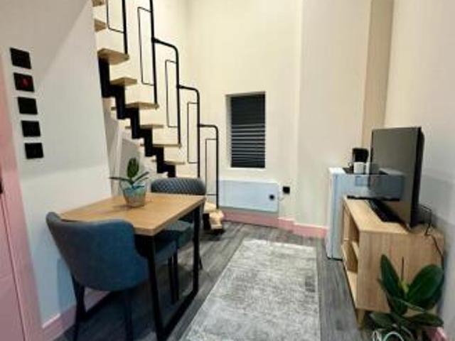 Studio flat for rent in London, N16