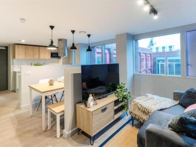 Studio flat for rent in London | Student | September, E3