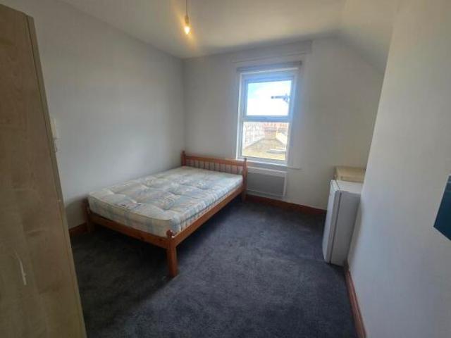 Studio flat for rent in London Road, Tooting, Merton, SW17