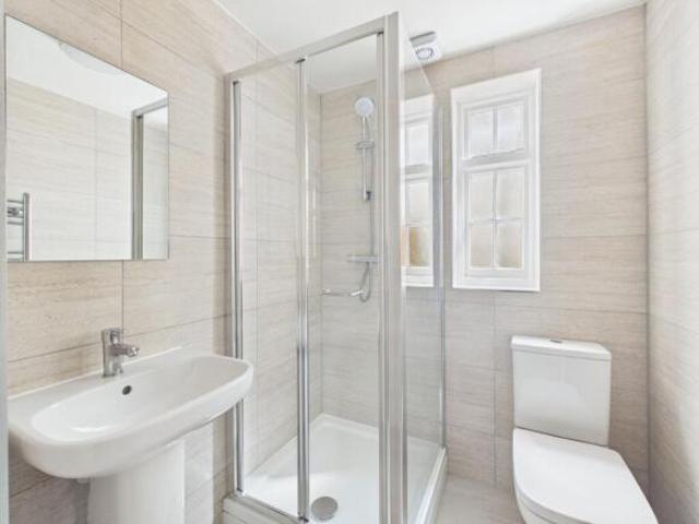 Studio flat for rent in London Road, Gloucester, GL1