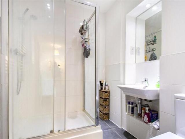 Studio flat for rent in Longmead Terrace, Bath, BA2