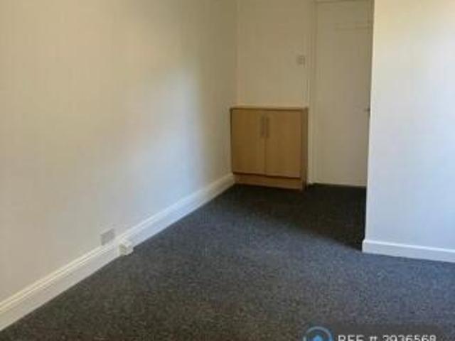 Studio flat for rent in Lorne Park Road, Bournemouth, BH1