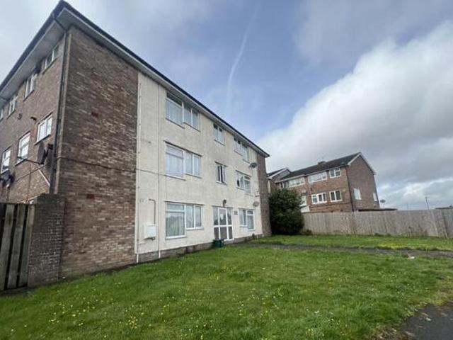 Studio Flat For Rent In Llandough