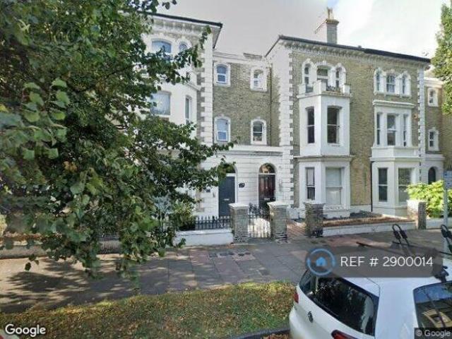 Studio flat for rent in Lushington Road, Eastbourne, BN21