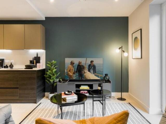 Studio flat for rent in Mcewan Walk, Edinburgh, EH3