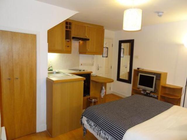 Studio flat for rent in Mabledon Place, Bloomsbury, WC1H