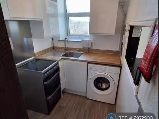 Studio flat for rent in Maer Down, Bude, EX23