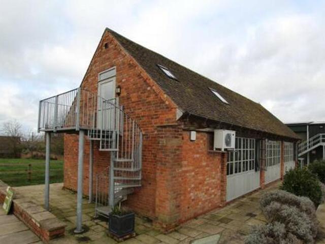 Studio Flat For Rent In Main Road