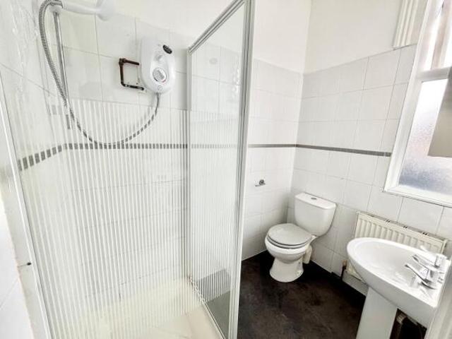 Studio flat for rent in Maple Road, Penge, SE20