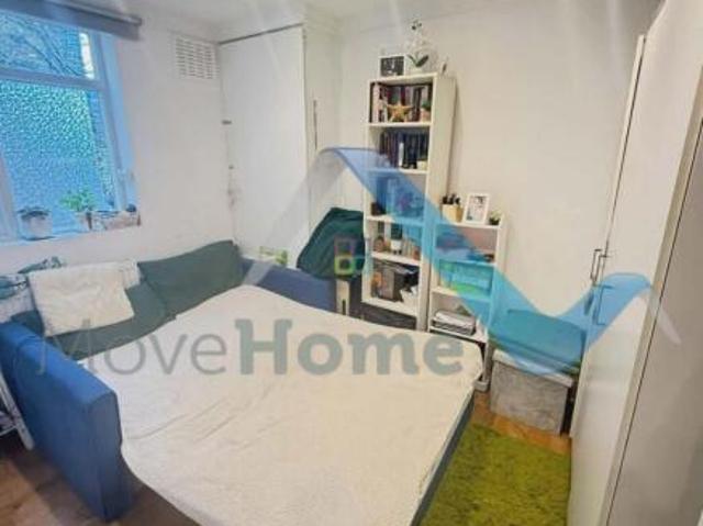 Studio flat for rent in Marville Road, London, SW6