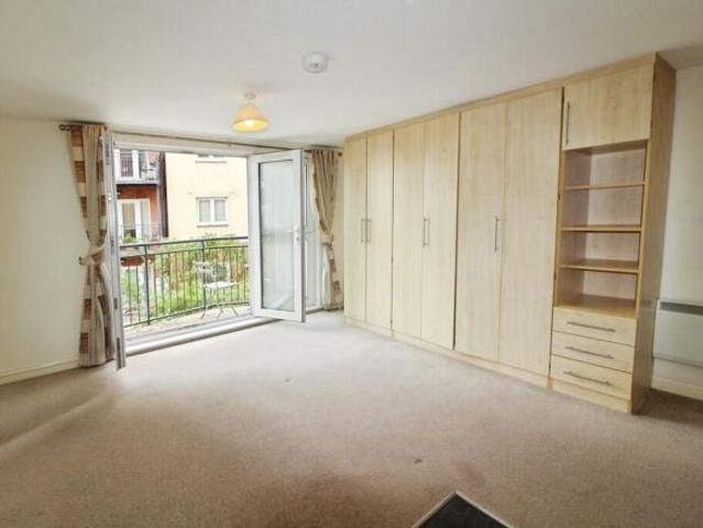Studio flat for rent in Marcus House, EX4