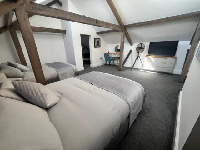Studio flat for rent in Market Place, Doncaster, DN1