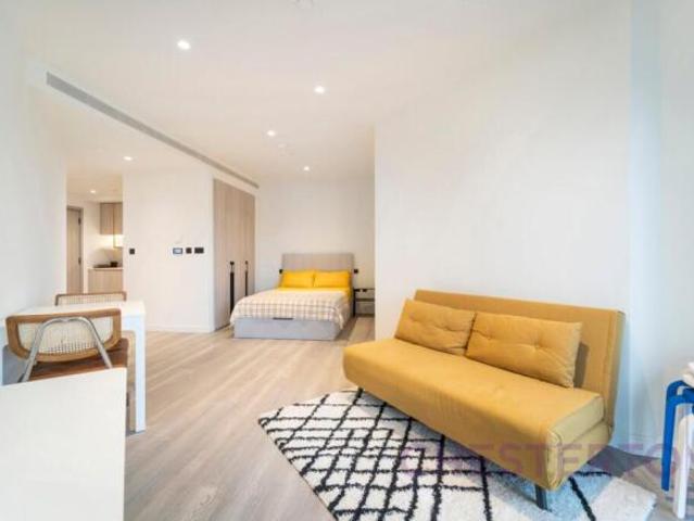 Studio flat for rent in Marsh Wall, Millwall, E22