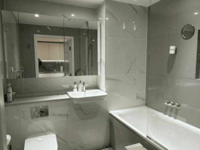 Studio flat for rent in Marsh Wall, London, E14