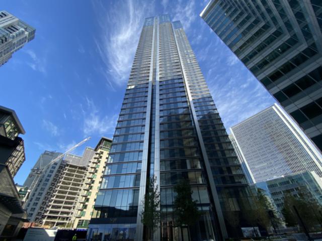 Studio flat for rent in Marsh Wall, London, E14