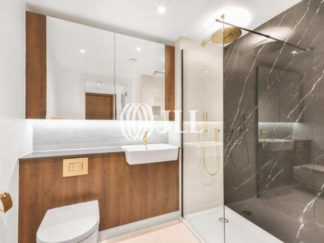Studio apartment for rent in Marsh Wall London E14