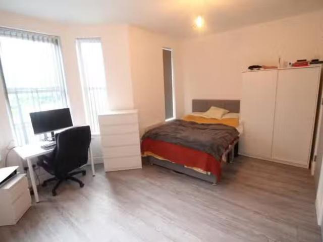 Studio flat for rent in Meriden Street, Coventry, West Midland.