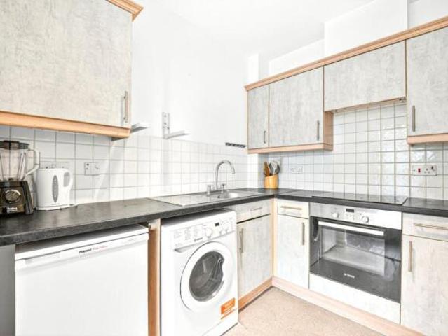 Studio flat for rent in Metro Central Heights, 119 Newington Causeway, SE1