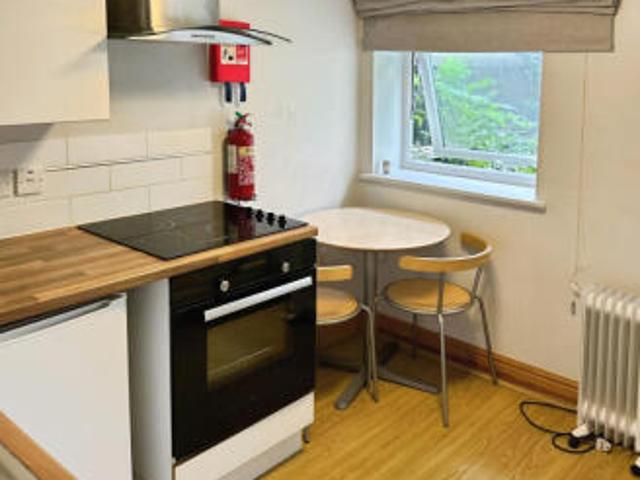 Studio flat for rent in Milton Road, CB4