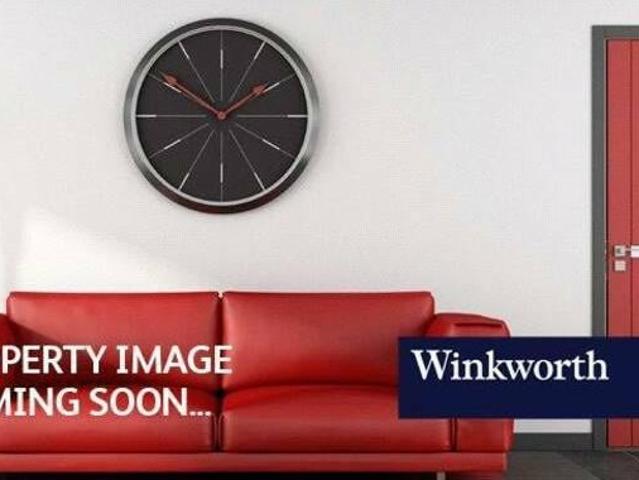 Studio flat for rent in Monument Hill Weybridge Surrey KT13