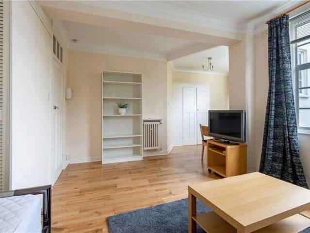 Studio flat for rent in Mortimer Court, Abbey Road, NW8