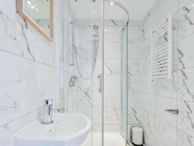 Studio Flat For Rent In Mornington Crescent, London