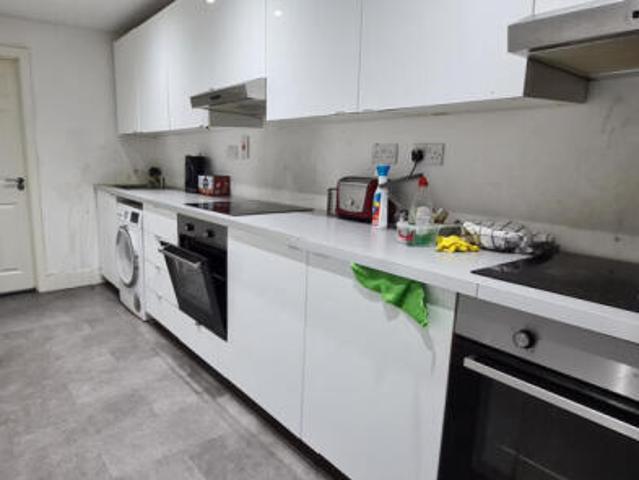 Studio flat for rent in Neasdon Lane, London, NW10