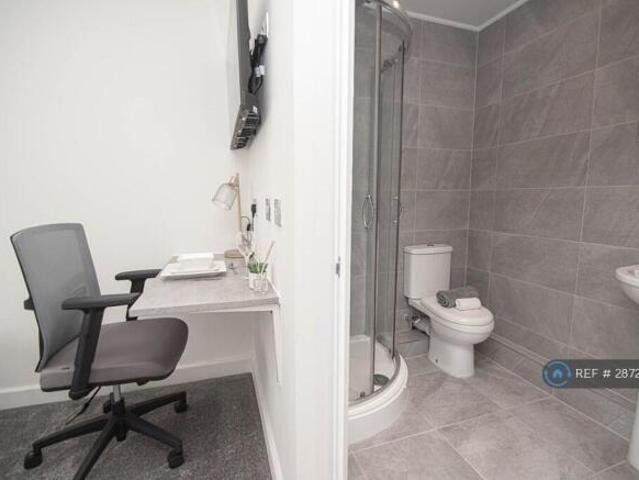 Studio flat for rent in Nether Hall Road, Doncaster, DN1