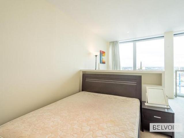Studio flat for rent in New Street, Birmingham, B2