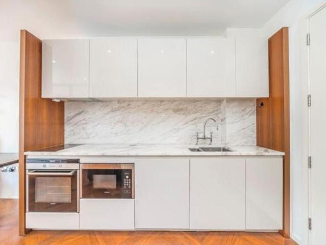 Studio flat for rent in New Union Square, Nine Elms, SW11