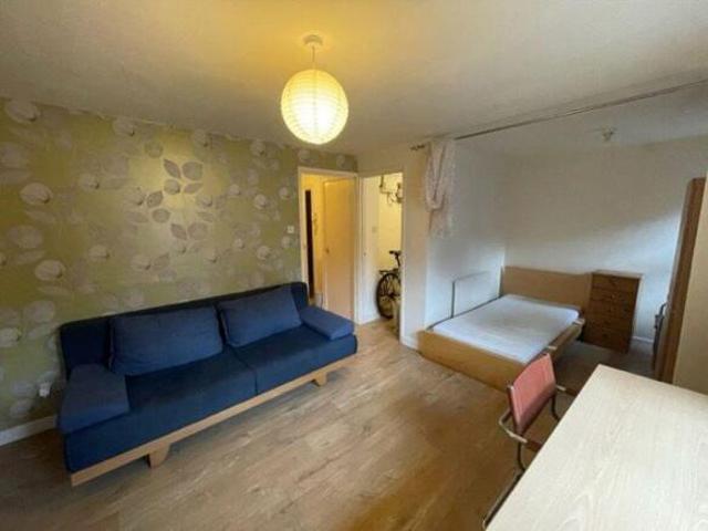 Studio flat for rent in Newmarket Street, Leicester, LE2