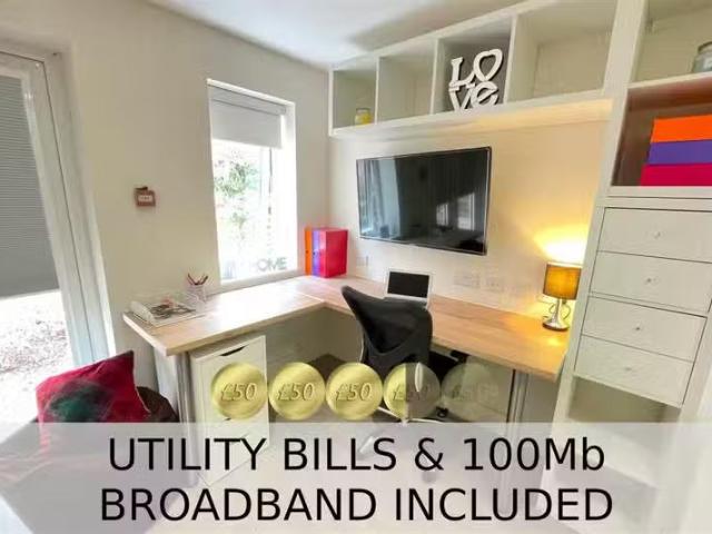 Studio flat for rent in Next to the University, B29