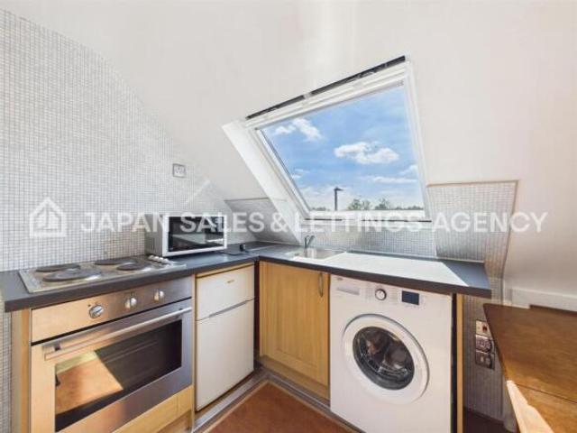 Studio flat for rent in Noel Road, Acton, W3