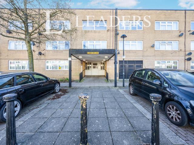 Studio flat for rent in North Tenth Street, Central Milton Keynes, MK9 3AY, MK9