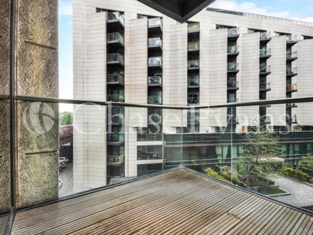 Studio flat for rent in North Boulevard, 2 Baltimore Wharf, Canary Wharf, London, E14