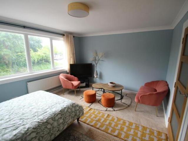 Studio flat for rent in North Ninth Street, Central, Milton Keynes, Buckinghamshire, MK9 3AN, MK9