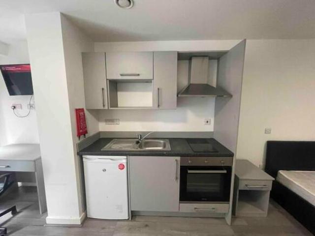 Studio flat for rent in Norfolk Street, Liverpool, L1