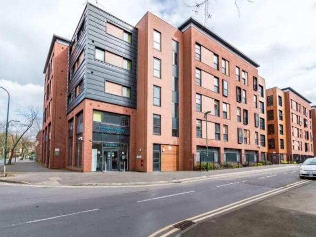 Studio flat for rent in Nottingham | Student | September, NG7