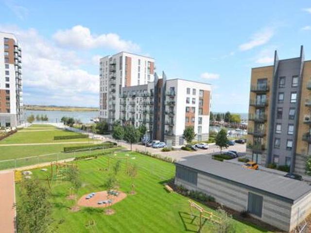 Studio Flat For Rent In Ocean Drive