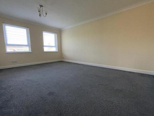 Studio flat for rent in Old Hatch Warren, Basingstoke, RG22
