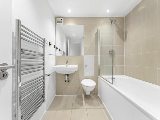 Studio flat for rent in, Old Street, EC1V