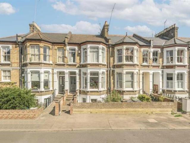 Studio flat for rent in Ommaney Road, New Cross, SE14