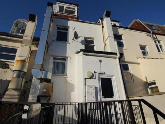 Studio flat for rent in Osborne Road, Southsea, Hants, PO5