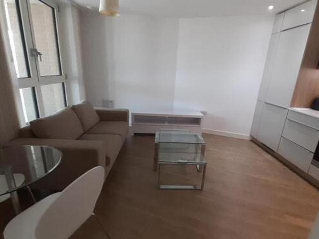 1 bedroom flat for rent in Ossel House, Cable Walk, Greenwich, London, SE10 0TE, SE10