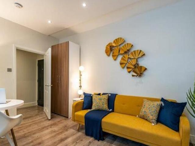 Studio Flat For Rent In Paddington, London