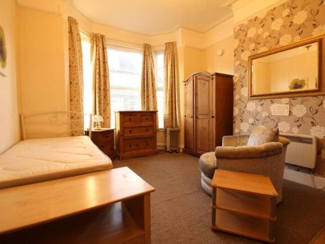 Studio flat for rent in Paget Road, Compton, Wolverhampton, WV6