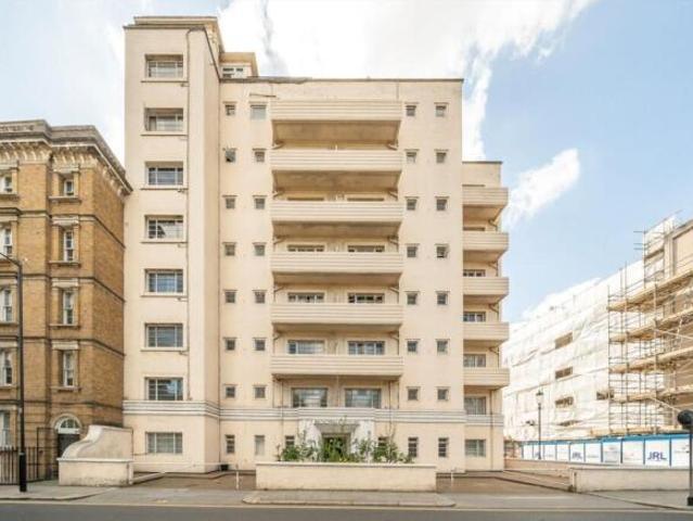 Studio flat for rent in Palace Gardens Terrace, Kensington, W8