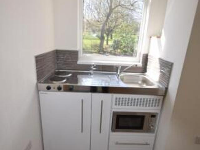 Studio flat for rent in Palmerston Road, Southampton, Hampshire, SO14