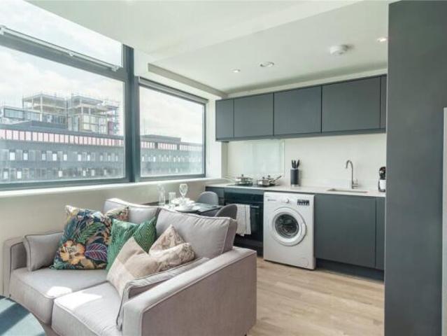 Studio flat for rent in Paragon House, 48 Seymour Grove, Old Trafford, M16